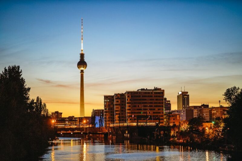 Berlin: Evening City Sightseeing Cruise - Final Thoughts