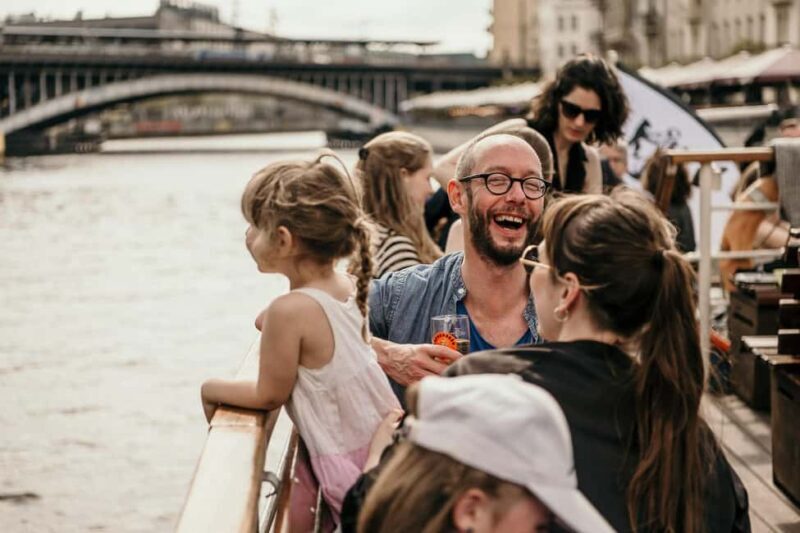 Berlin: Evening JAZZ Cruise with "Markus Ehrlichs" Jazz Trio - A Detailed Look at the Experience
