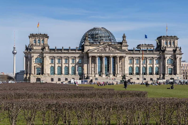 Berlin-government district and visit to the Reichstag dome - Who Will Love This Tour?