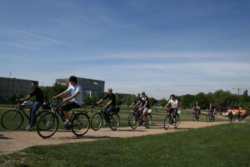 Berlin: Guided Bike Tour for School Groups - Why Choose a Bike Tour in Berlin?