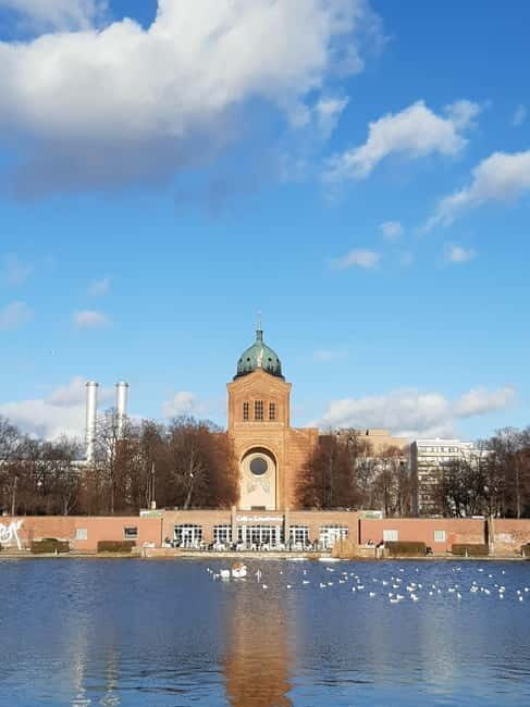 Berlin: Guided group tour of Kreuzberg 36, the alternative district - Key Points