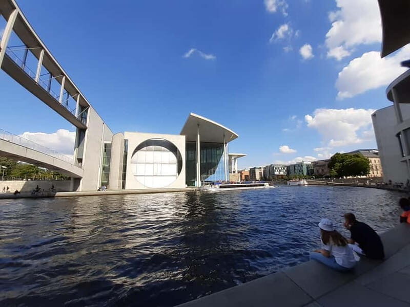 Berlin: Guided walking tour of the must-see sights - In-Depth Look at the Itinerary