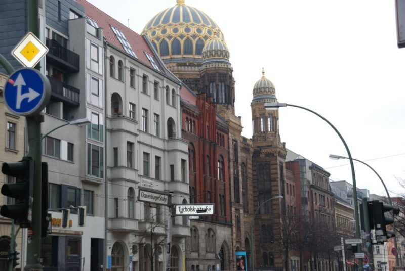Berlin: Hackesche Höfe Courtyards Walking Tour - Final Thoughts