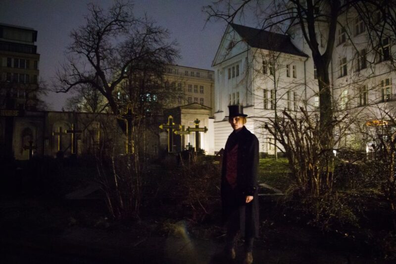 Berlin: Haunted Guided Live Theatre Tour in German - Introduction: Unlocking Berlin’s Dark Secrets