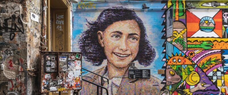 Berlin: Hidden Backyards Guided Walking Tour - Final Stops and End Point