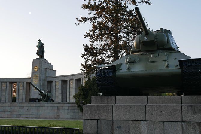 Berlin Highlights Private Guided Walking Tour - The Sum Up
