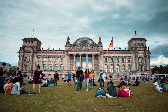 Berlin Highlights Self guided scavenger hunt and Walking Tour - The Value for Money