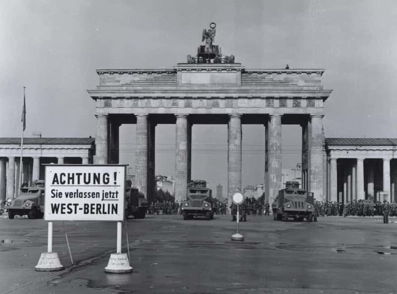 Berlin: Historical Highlights Half-Day Walking Tour - Key Points