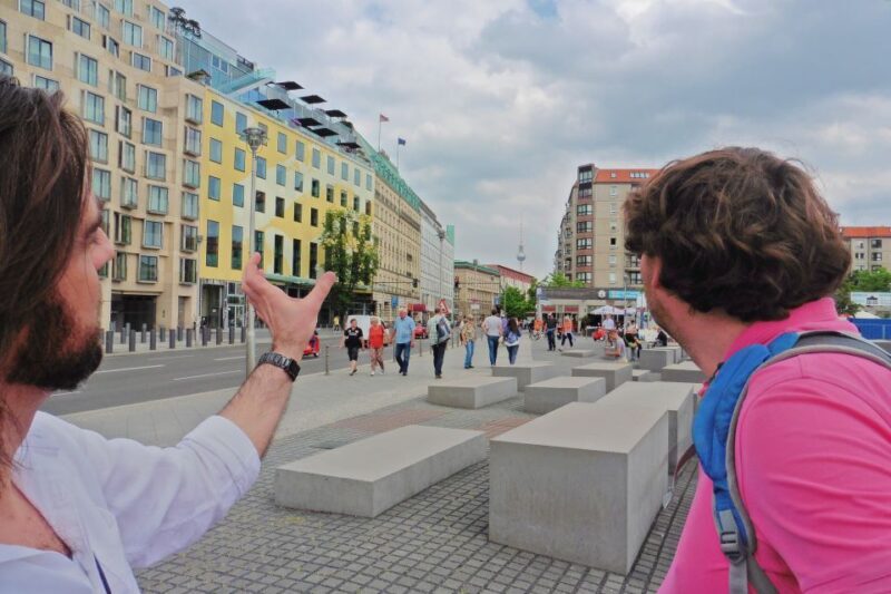 Berlin: Historical Sights & Berlin Wall Tour with a Berliner - A Walk Through Berlin’s History in Two Hours