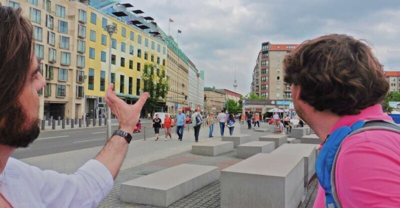 Berlin: Historical Sights & Berlin Wall Tour with a Berliner - Detailed Breakdown of the Itinerary