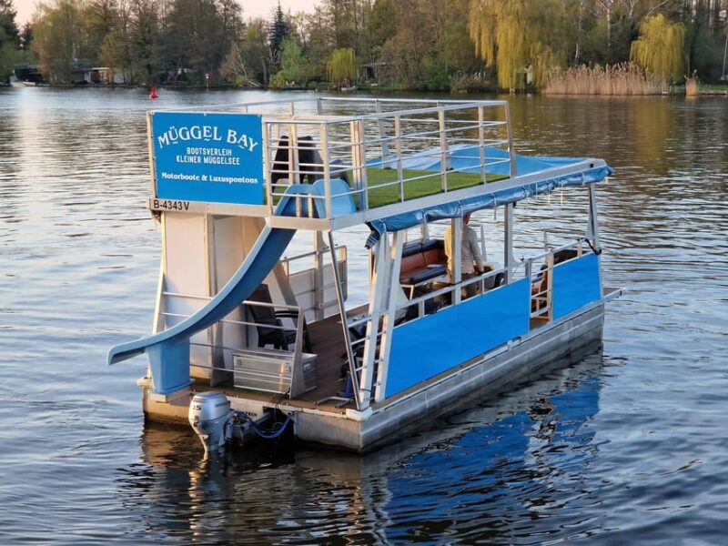 Berlin: Jost Van Dyke Pontoon Rental - Starting Point and Accessibility