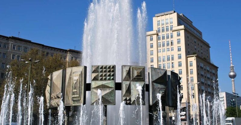 Berlin: Karl-Marx-Allee 2-Hour Tour - The Itinerary in Detail