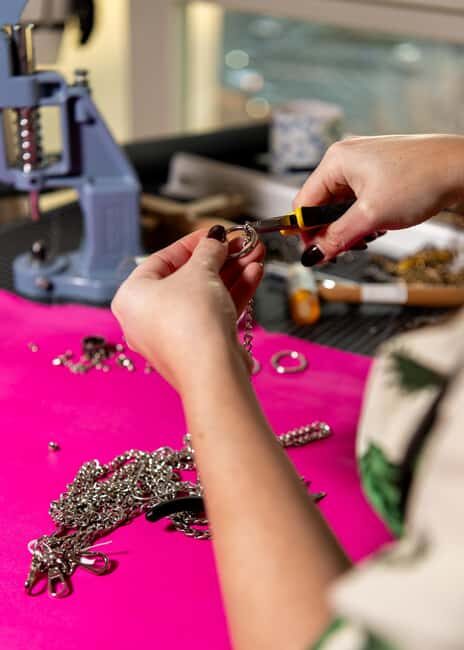 Berlin: Leather Craft Workshop with Local Designer - FAQ