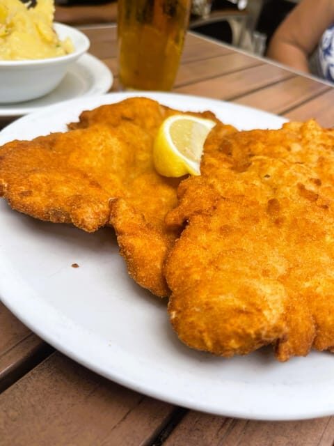 Berlin: Local Food Tour in Secrets Hidden Gems - Who Should Consider This Tour?