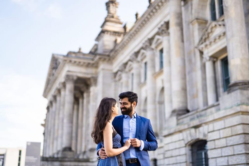 Berlin Love Story: Surprise Proposal Photography Session - Key Points