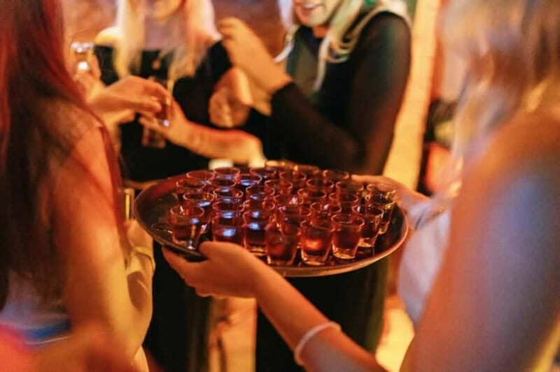 Berlin: Ludwig's Private Pub Crawl with VIP Club Entry - FAQ