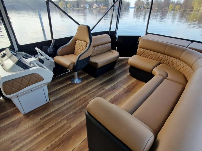 Berlin: Luxury Pontoon Kuba Rental - The Sum Up