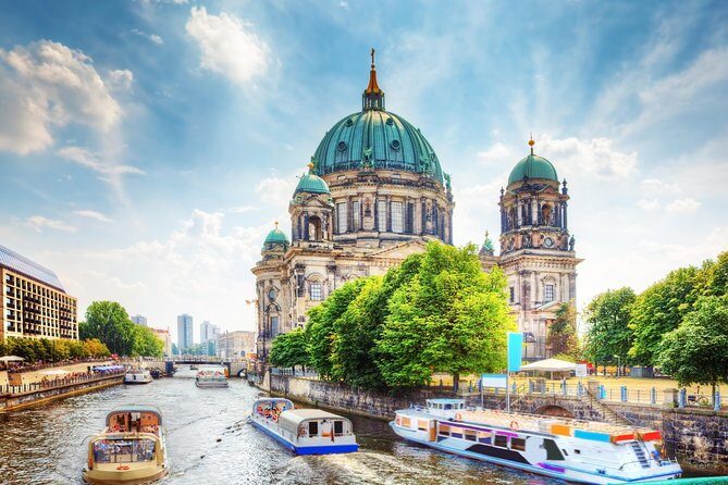 Berlin on Your Own - Deluxe Round Trip from Warnemünde Port - FAQs