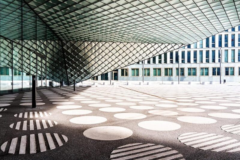 Berlin: Photo course Modern Architecture & Reflections - Key Points