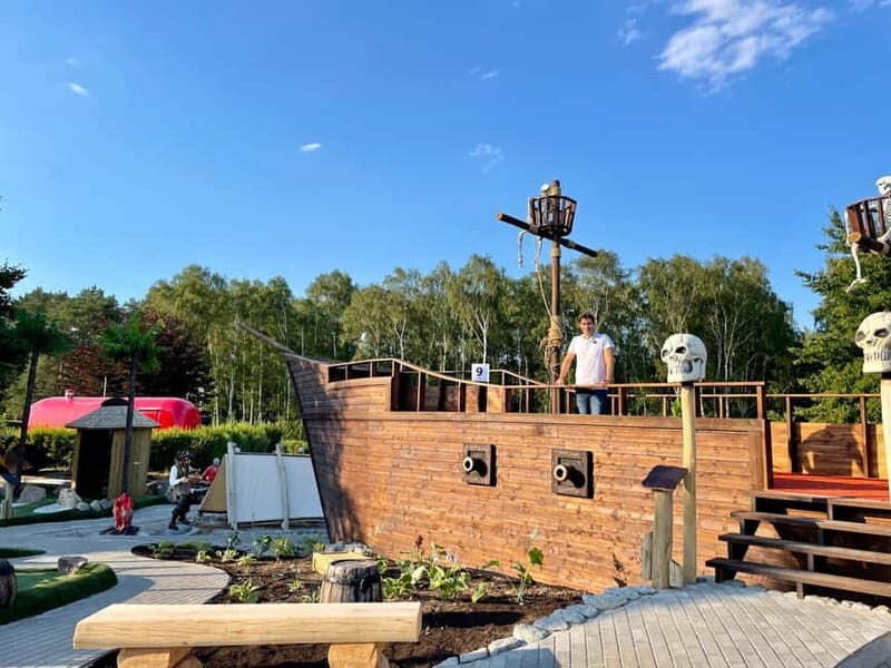 Berlin: Pirate´s Island Adventure Mini Golf Ticket - An Overview of the Pirate’s Island Mini Golf Experience