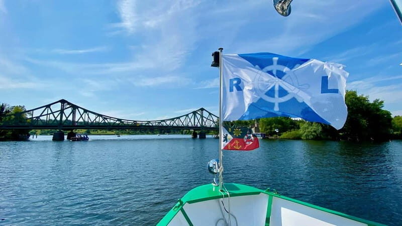 Berlin: Potsdam-Rundfahrt über die Unterhavel mit Guide - The Value in Authentic Scenery and Historical Sights