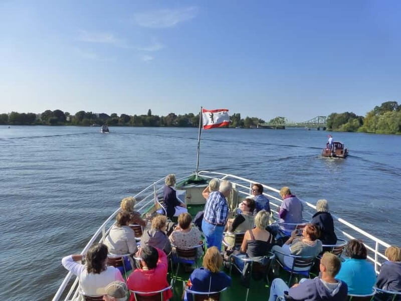 Berlin: Potsdam-Rundfahrt über die Unterhavel mit Guide - Practical Tips for Travelers