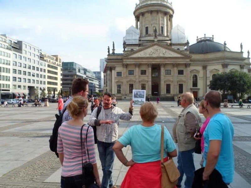 Berlin: Private Highlights Walking Tour - Key Points