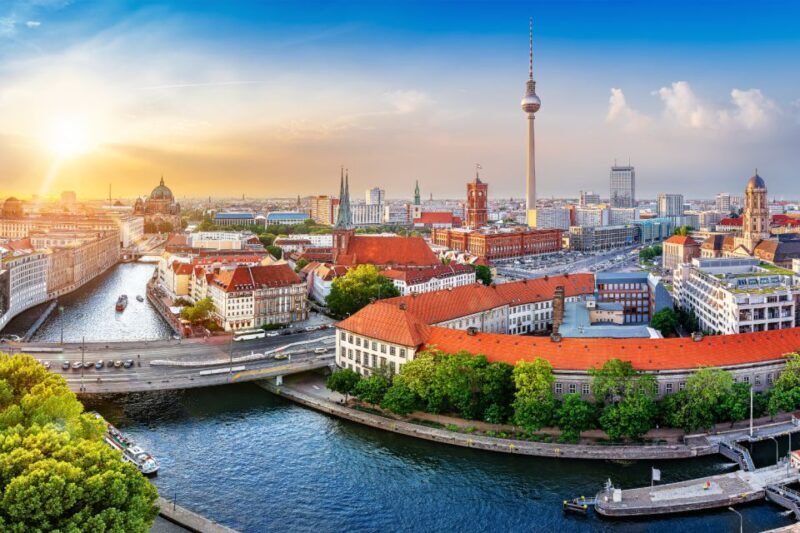 Berlin: Scavenger Hunt Self-Guided Tour - FAQ