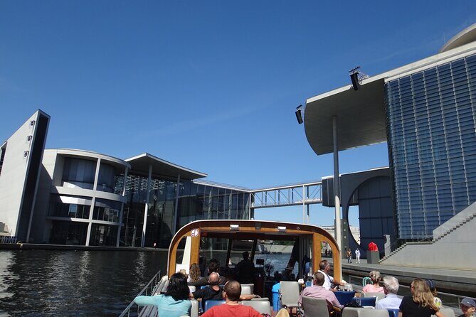 Berlin sightseeing boat tour on the Spree - What to Expect from the Tour