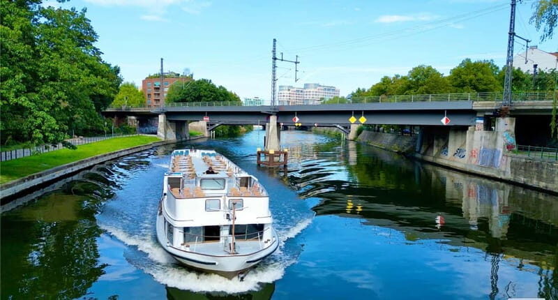 Berlin: Sightseeing Cruise from Berlin Main Station - A Deep Dive into the Experience
