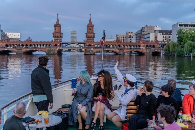 Berlin: Spree cruise with three drag queens (MS Audrey) - The Experience in Detail