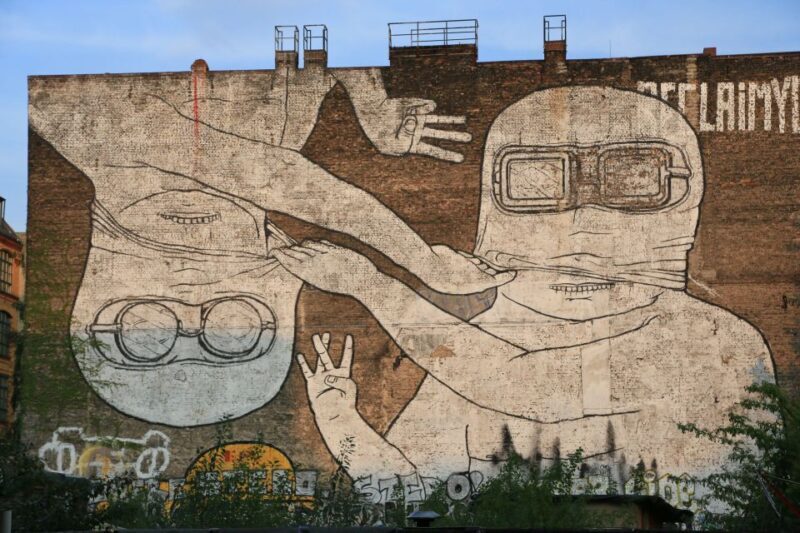 Berlin: Street Art and Graffiti Private Walking Tour - What Reviewers Say