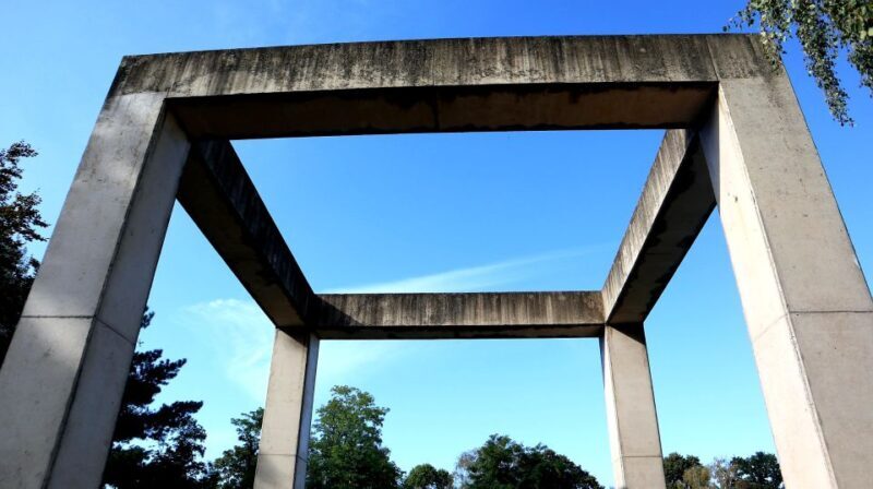 Berlin: Tour through Moabit's Criminal History - Who Will Love This Tour?