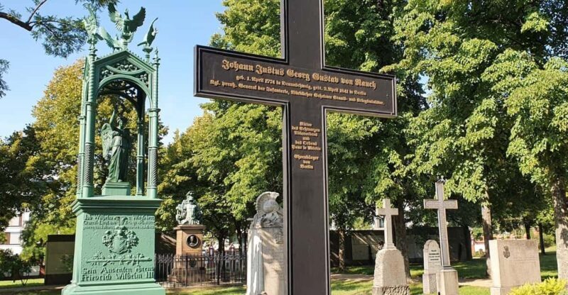 Berlin: Tour through the Invalids' Cemetery - FAQs