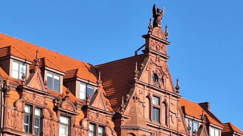Berlin: Walking tour of the old town  TV tower, city hall, palace - Practical Details