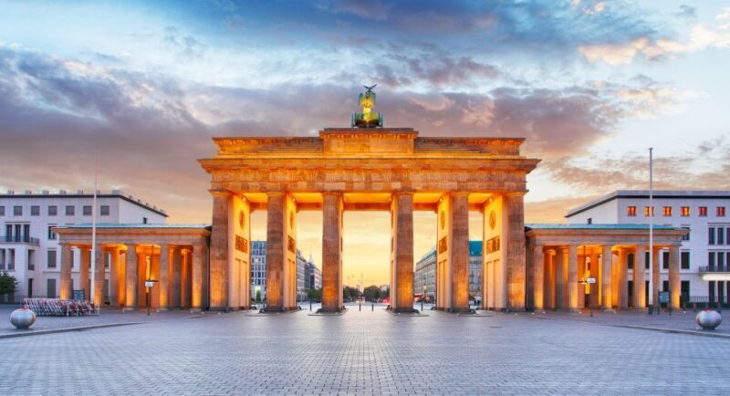 Berlin: Walking Tour of the Top 10 Sightseeing Attractions - The Sum Up