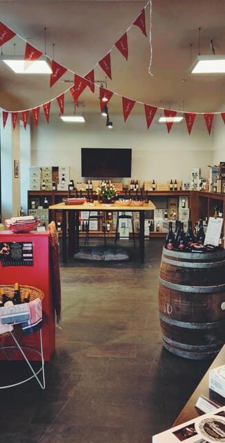 Berlin: Wine on Canvas - Paint Workshop and Wine Tasting - Who Will Love This Tour?