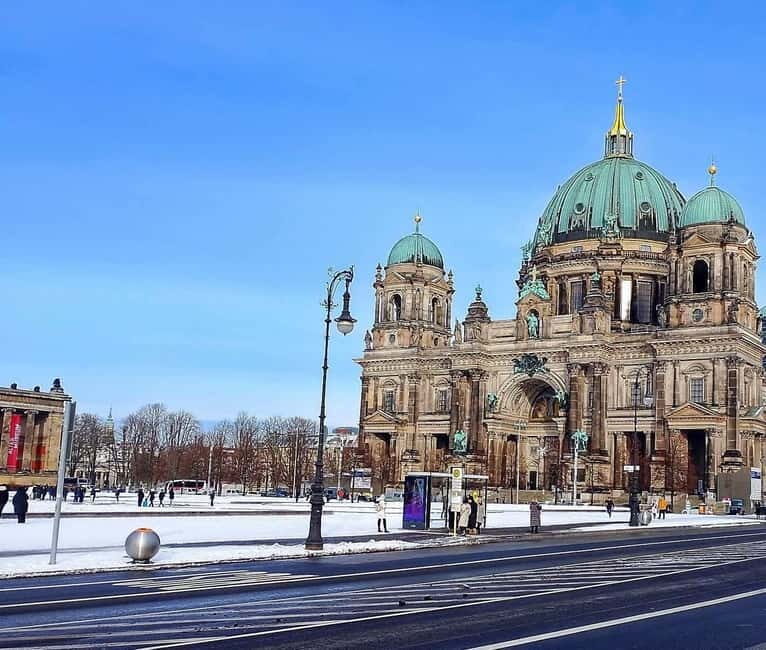 Berlin: World Clock to World Heritage & World War 2 Walk - FAQ