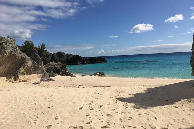 Bermuda Beach Hop Experience - Key Points