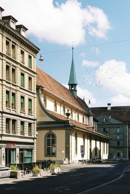 Bern: Private Walking Tour with a Local Guide - Exploring Berns Architecture and History