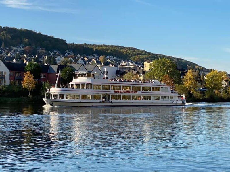 Bernkastel: 1-hour panoramic boat tour Lieser, Mülheim and back - The Value of the Trip
