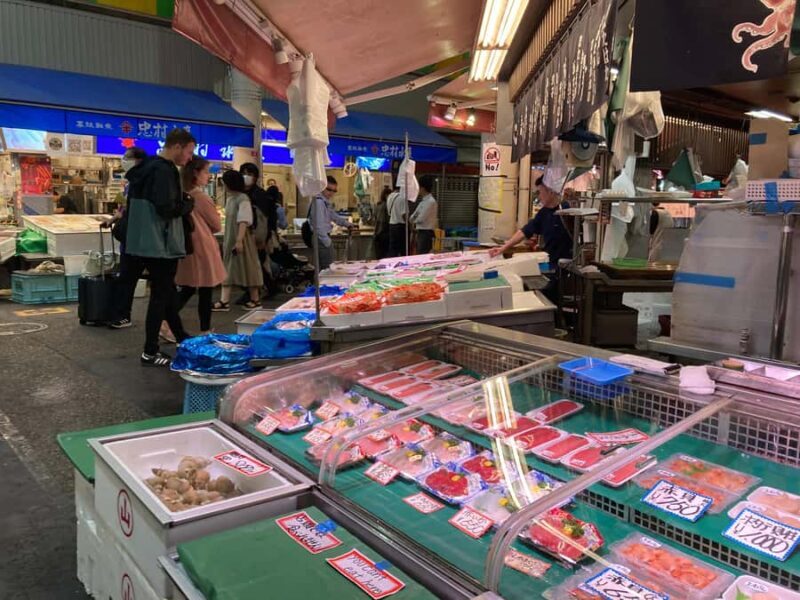 Bespoke Kanazawa Private Night Tour: Local Food & Secrets - Guides and Personalization