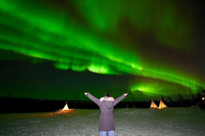Best Alaskan Cabin Aurora Viewing with Photography @Aurora Camp - Cozy Cabin Aurora Viewing in Fairbanks: A Genuine Guide