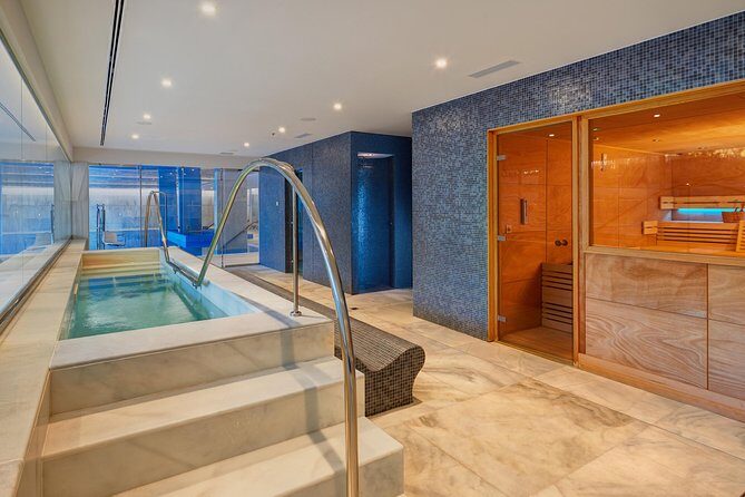 Best Friends Ritual: mini facial + aromatherapy massage + day SPA + glass cava - What the Experience Entails