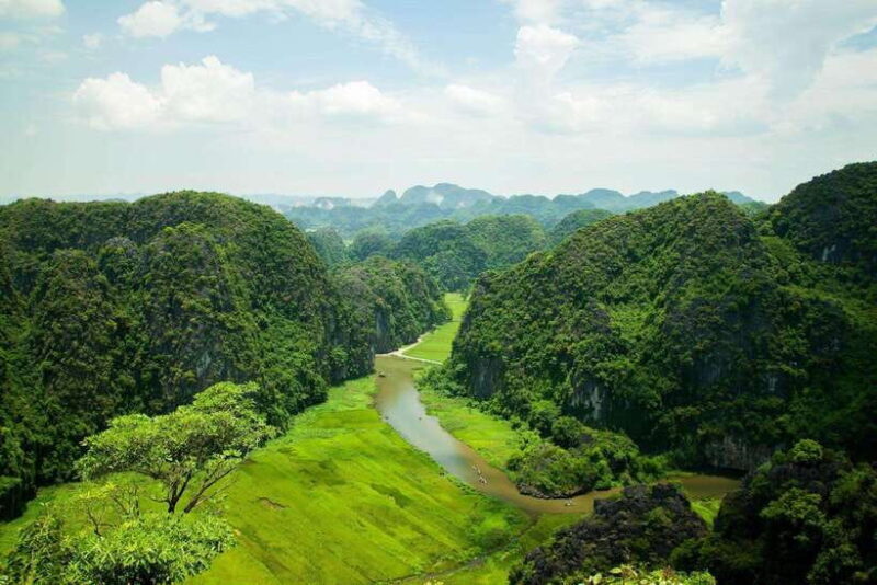 Best Ninh Binh Day Tour: Tam Coc - Hoa Lu - Lunch & Cycling - The Grand Finale: Mua Cave and Its Unforgettable View