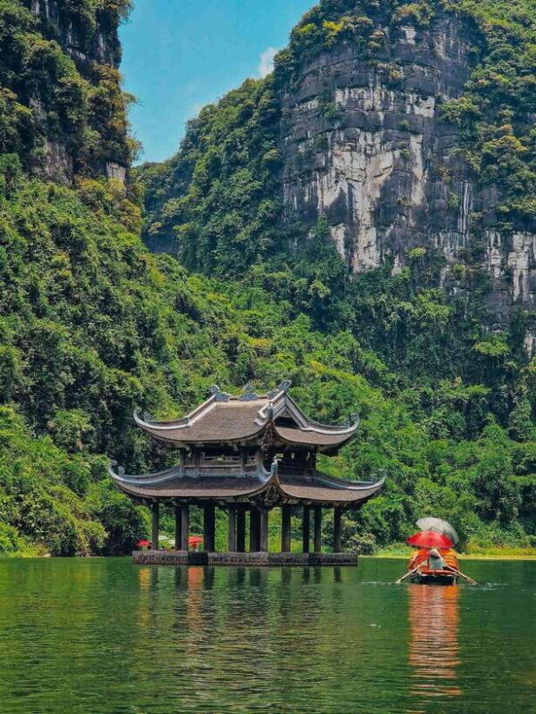 Best Ninh Binh Trip: Bai Dinh, Mua Caves, Trang An Boat Tour - An In-Depth Look at the Ninh Binh Day Trip