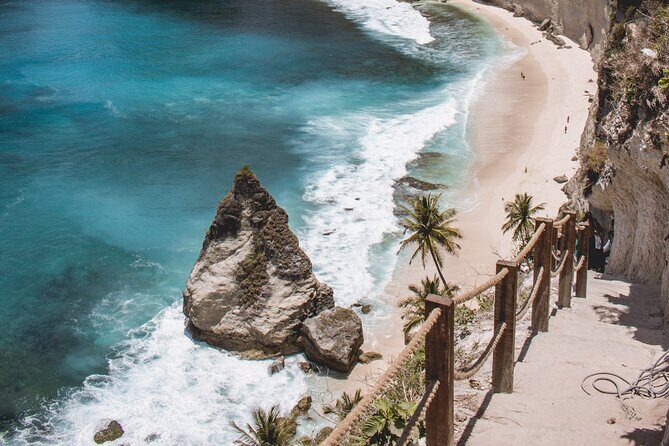 Best of Combination East and West of Nusa Penida - Instagram Spot - Stop 3: Kelingking Beach – The Iconic Cliffs and Dinosaur