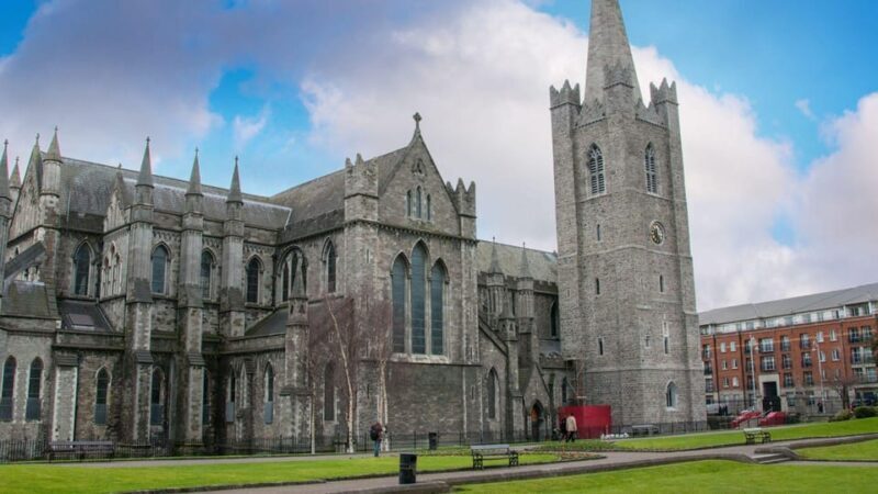 Best of Dublin: Private Walking Tour with a Local - Key Points