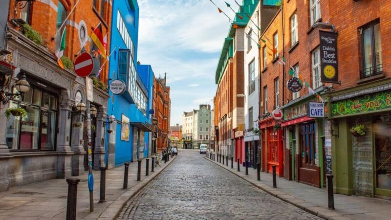 Best of Dublin: Private Walking Tour with a Local - Detailed Look at the Itinerary and Highlights