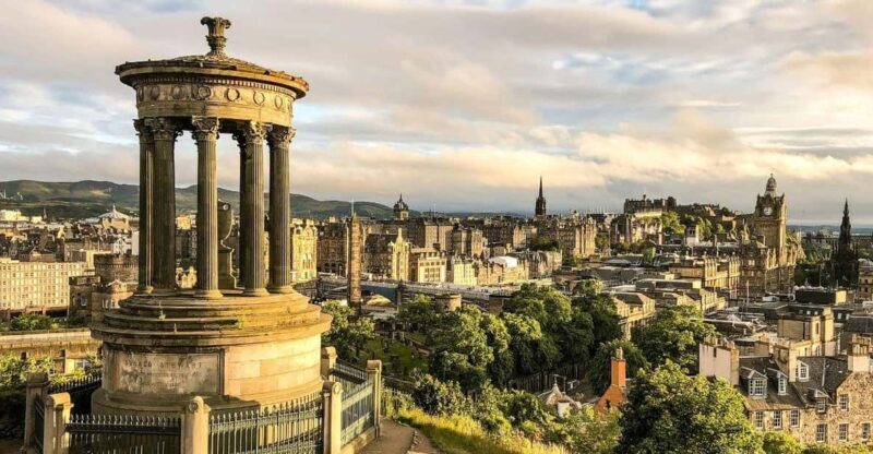 Best of Edinburgh Walking Tour-3 Hours, Small Group max 10 - The Value of a Guided Small-Group Experience